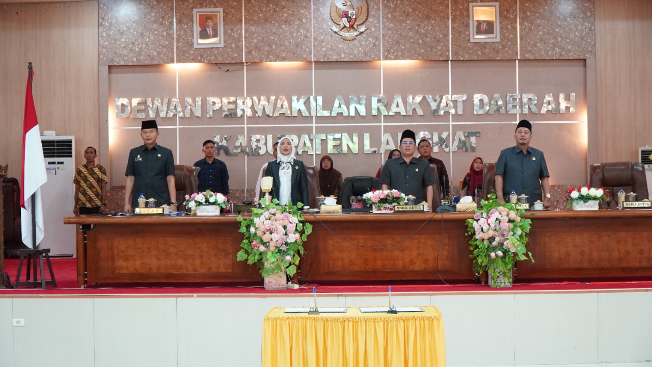 DPRD Langkat Gelar Paripurna Penyampaian R APBD 2023, Estimasi ... DPRD Langkat Gelar Paripurna Penyampaian R APBD 2023, Estimasi ...